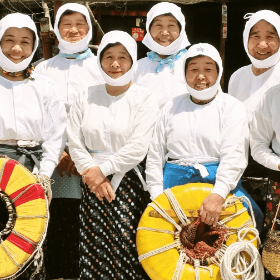 Dive into Toba - Ama Divers, Fishermen, Seafood & More