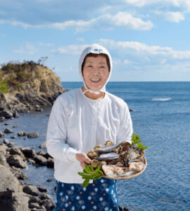 Dive into Toba - Ama Divers, Fishermen, Seafood & More